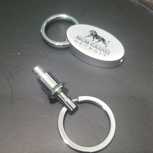Mgm Grand | Office | Pen Keychain Set | Poshmark